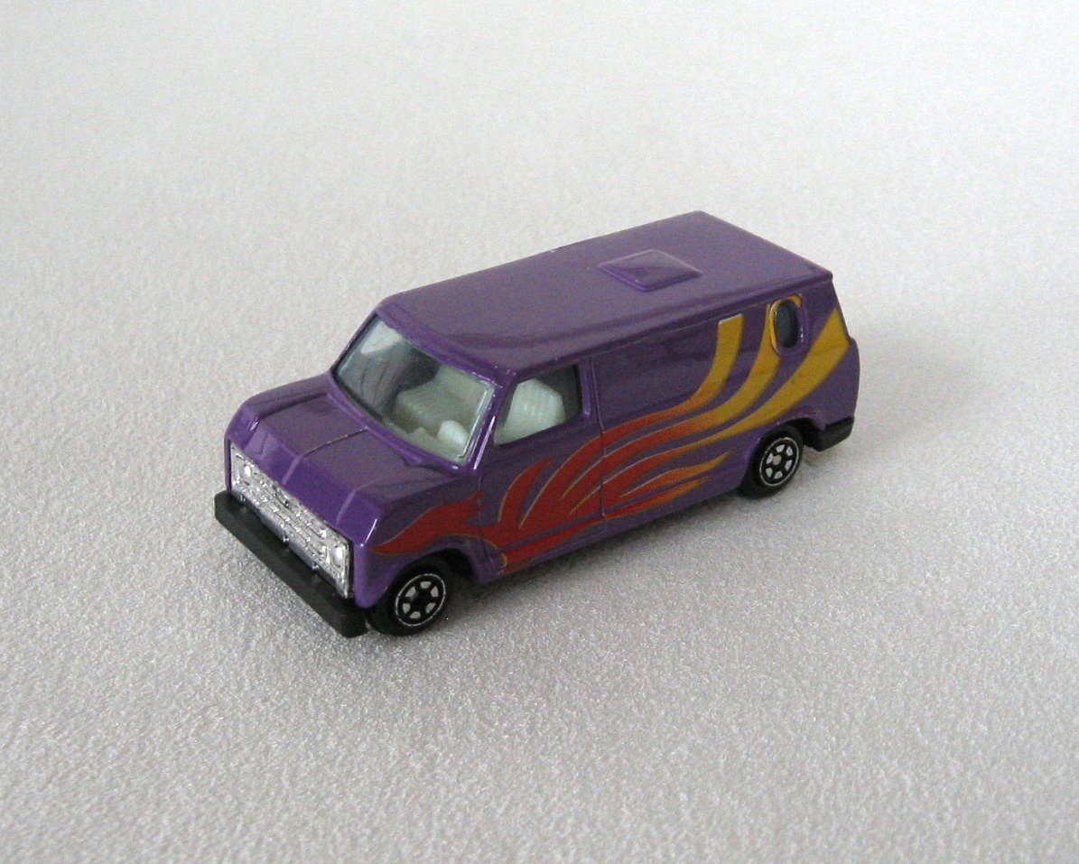 2 Diecast Toy Cars Purple Conversion Van & Mini White Car Vintage 1990s