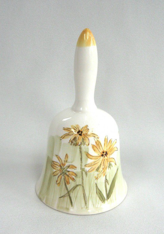 Daisy Flowers Porcelain Bell By Enesco Imports Japan Vintage 1960s