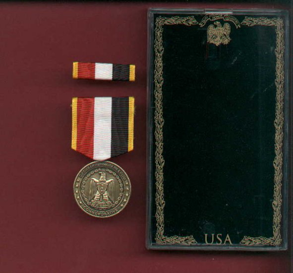 Operation Iraqi Freedom Commemorative medal in case with ribbon bar