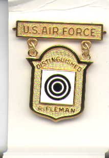 USAF US Air Force Distinguished Rifleman Badge in gold