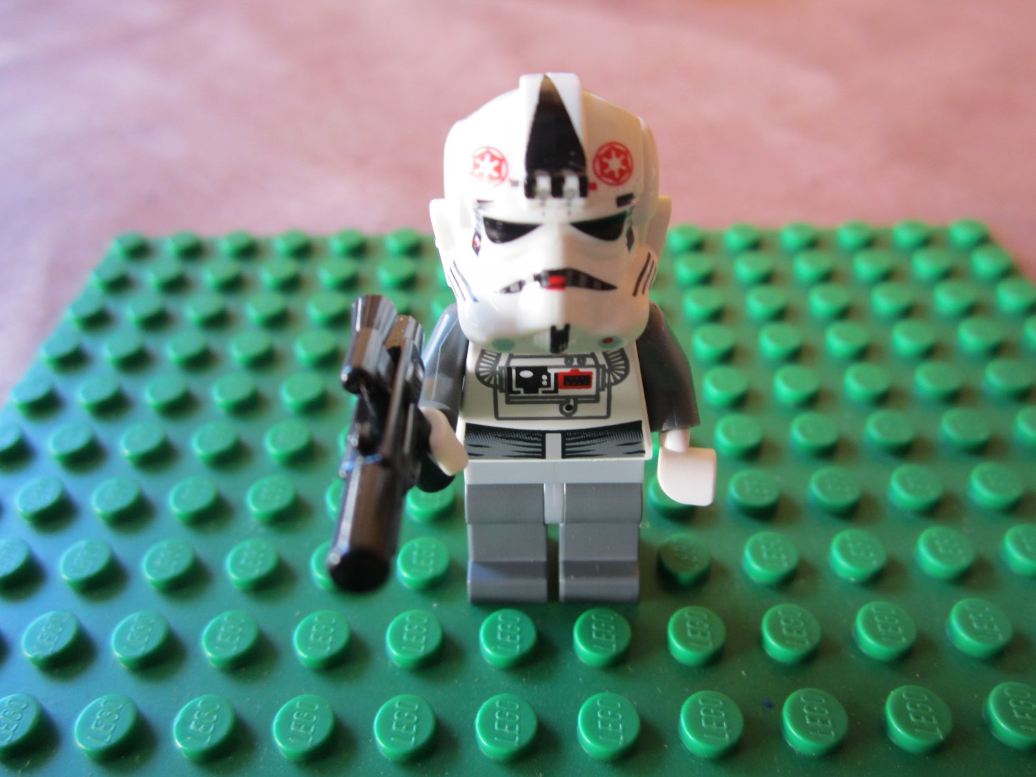 AT-AT Driver Lego Star Wars Mini Figure NEW