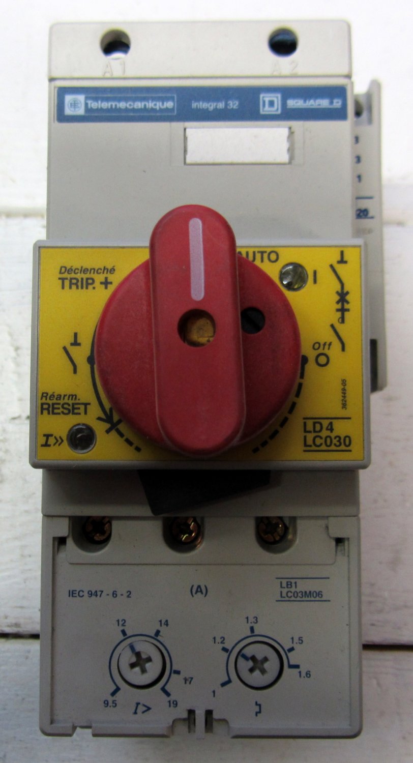 Telemecanique LD4LC.30. LD4LC030 LB1LC03M06 Integral 32 Starter 575 VAC ...