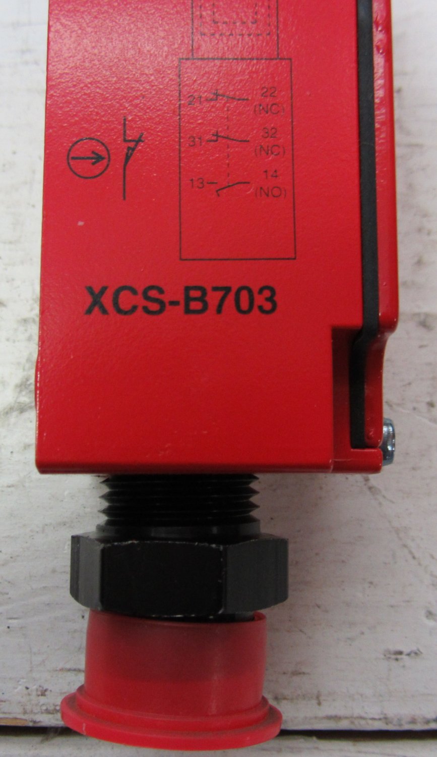 Telemecanique XCS-B703 Safety Gate Limit Switch 2 N.C. 1 N.O. Contact ...