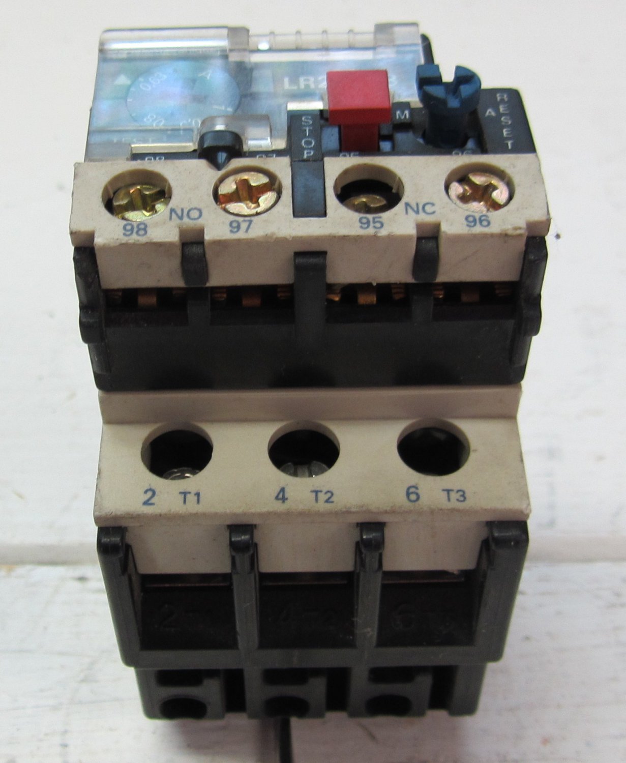 Telemecanique LR2D13 LR2-D1305 OVERLOAD RELAY .63 - 1 AMP 690 Volt 2 ...
