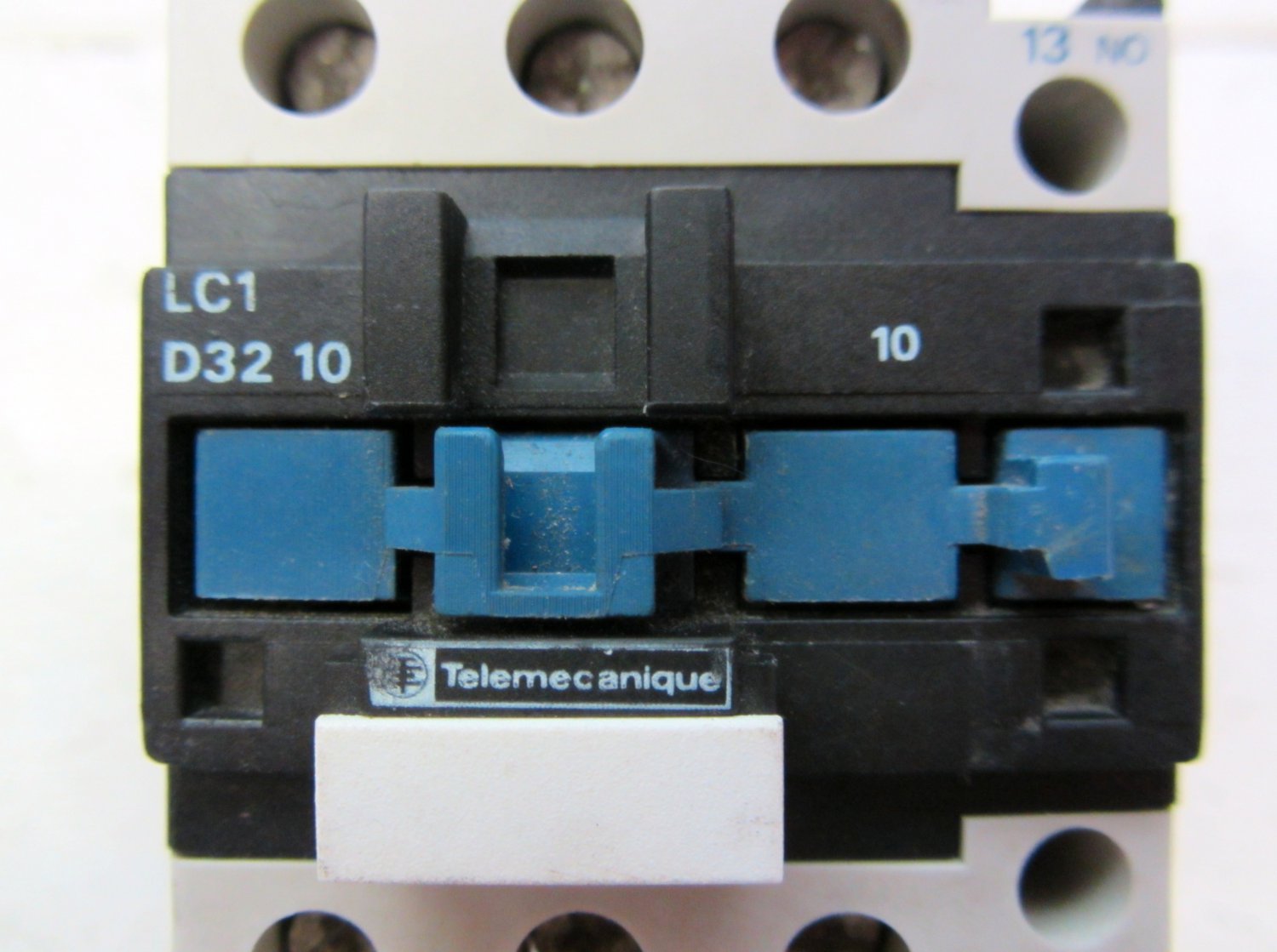 Telemecanique LC1D3210 G6 LC1-D3210-G6 32 Amp 690 Volt Contactor 1 NO ...