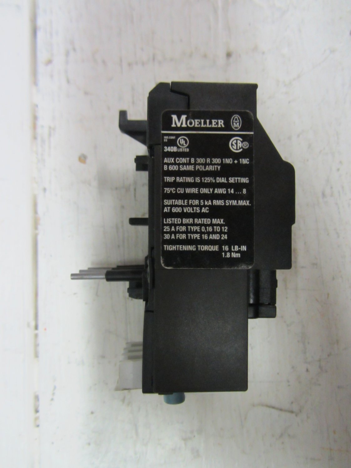 Moeller Overload Circuit Protector Z00-4 2.4 -4 Amp O.L. Relay Z00