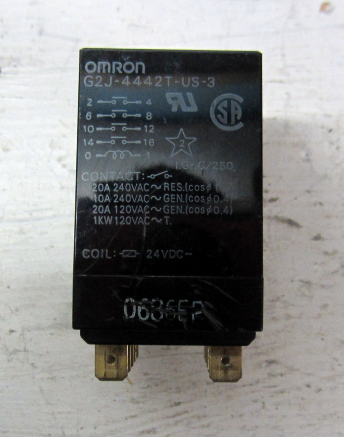 Omron G2J-4442T-US-3 All Purpose Relay 24 VDC Coil 20 Amp 120 VAC Rated