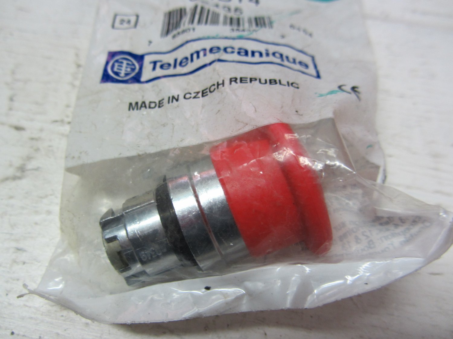 Telemecanique ZB4BT4 35435 E Stop Red Push Pull Mushroom Operator Push ...