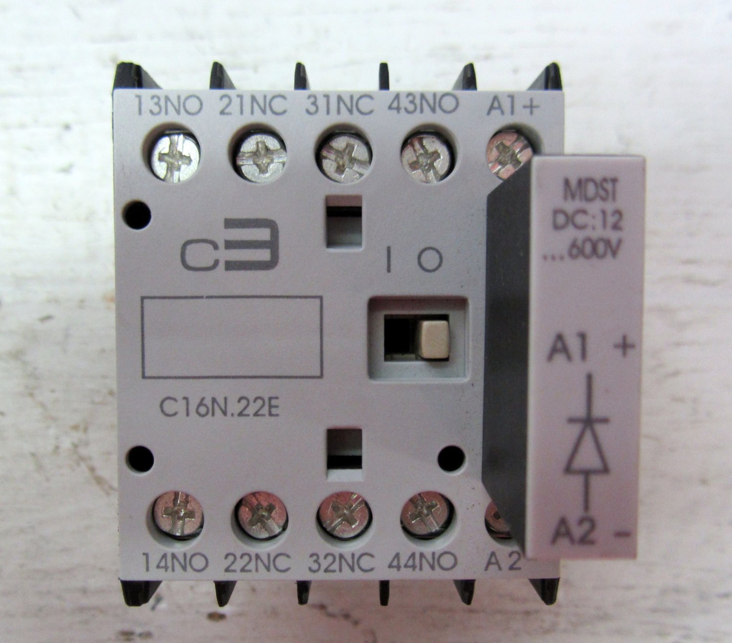 C3 Controls 300-C16 Relay C16N.22E 2 NO 2 NC Contacts 24 VDC Coil w ...