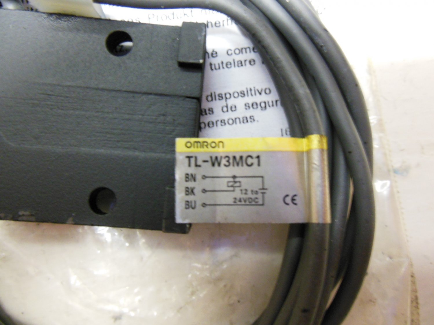Omron TL-W3MC1 Inductive Proximity Switch Sensor 24 VDC TLW3MC1 New