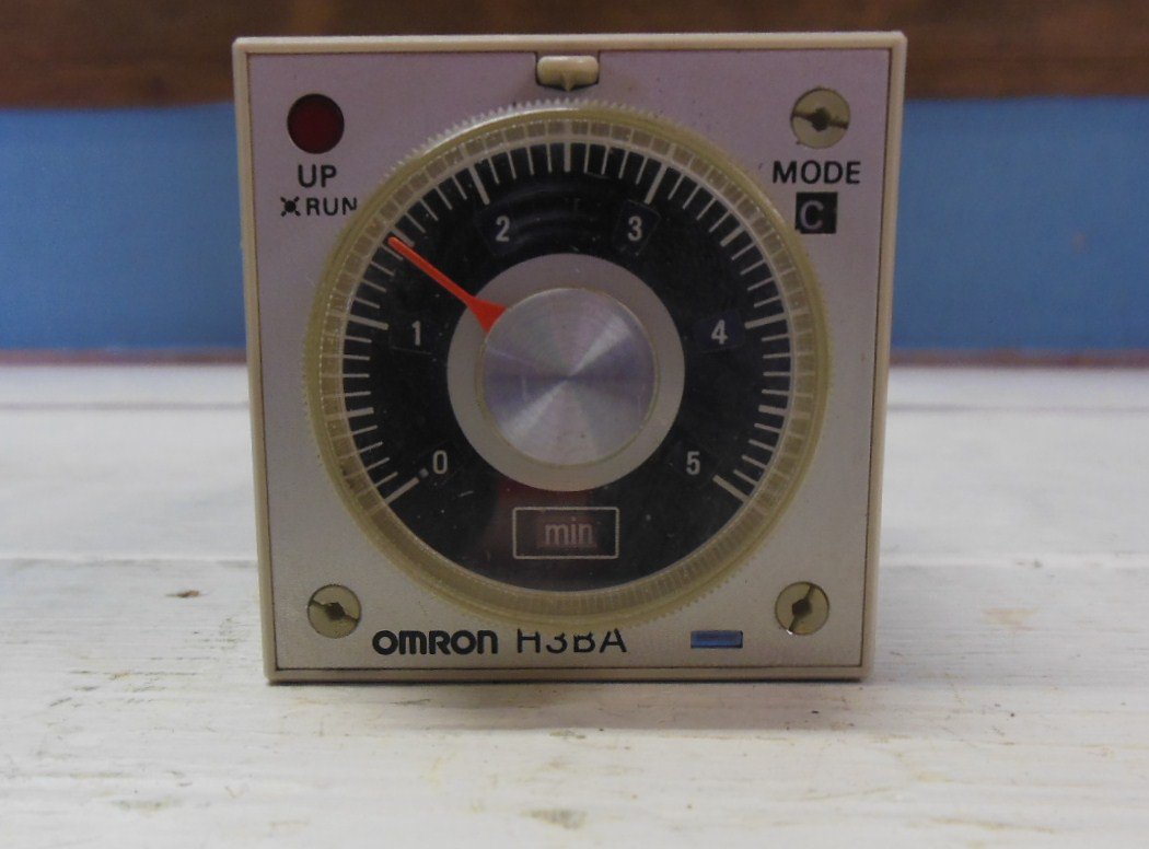 Omron H3BA 110 VAC H3BA On Delay Timer 250 VAC 5 A Contact