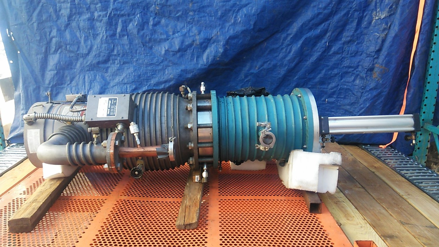 SALE! Varian Agilent VHS-10 Diffusion Vacuum Pump With Angle Valve