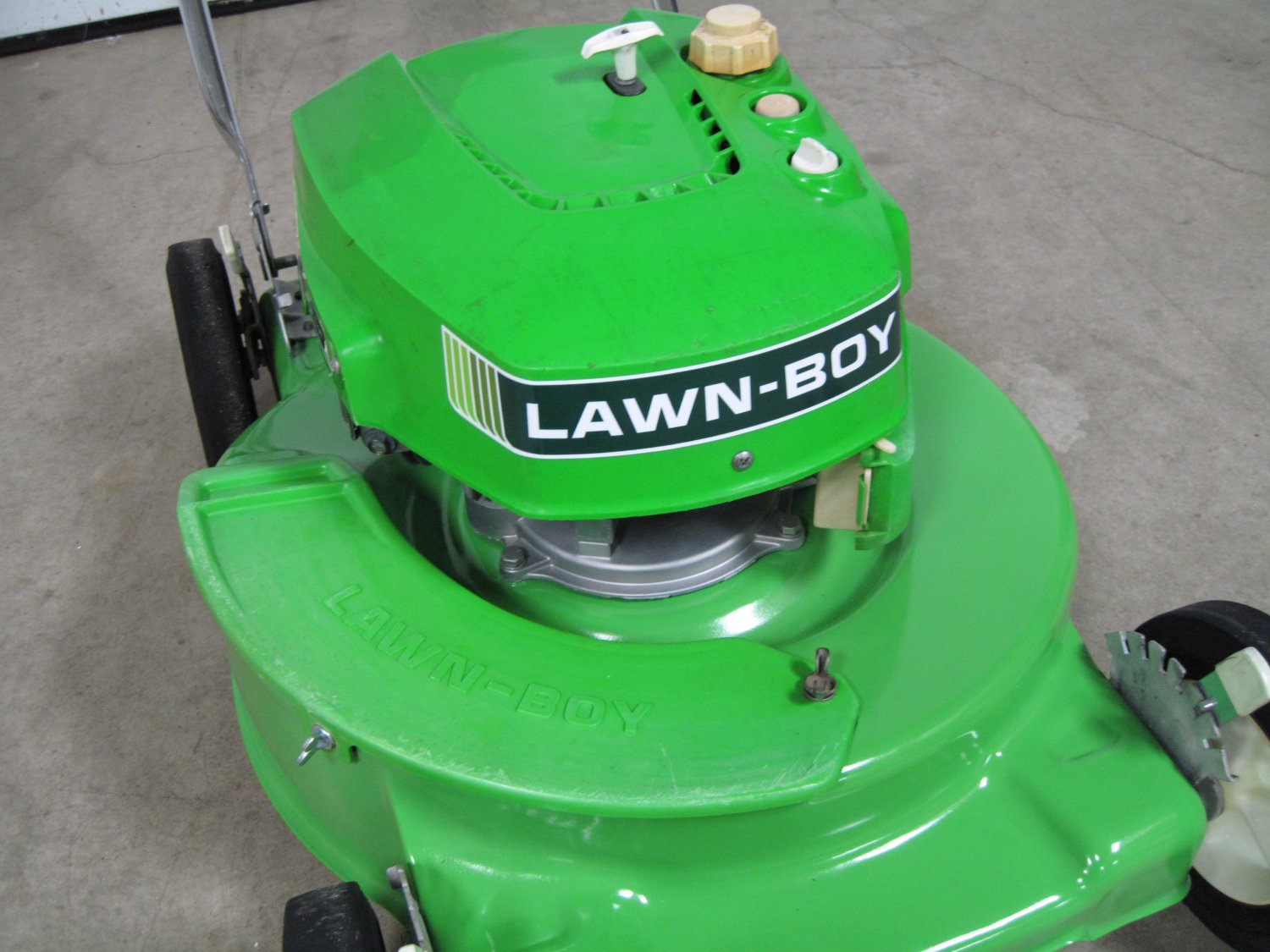 lawn-boy-4570-mulch-r-catch-21-push-lawn-mower-omc-f100-engine-7231