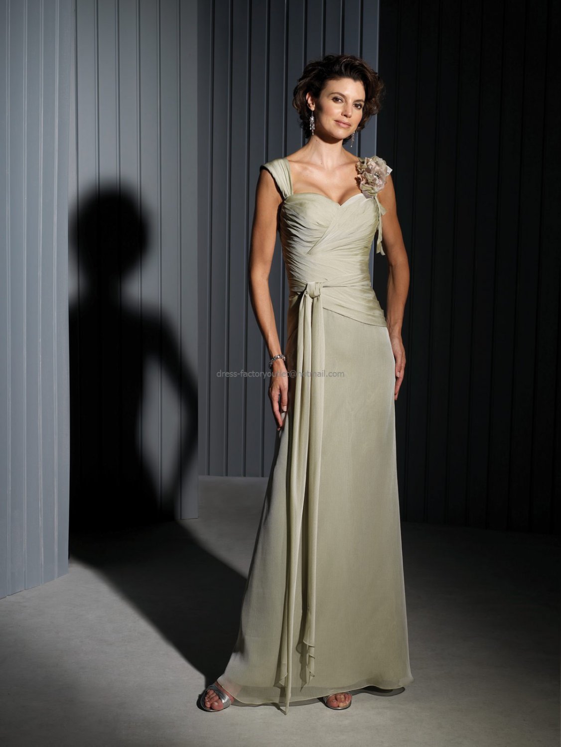 2012 Green Ash Chiffon Mother of the Bride Dress Cap Sleeves Evening Dress