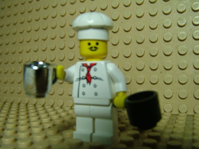 LEGO ~ Chef ~ Minifigure ~ Silver Mug ~ Pan Town Classic Baker Cook
