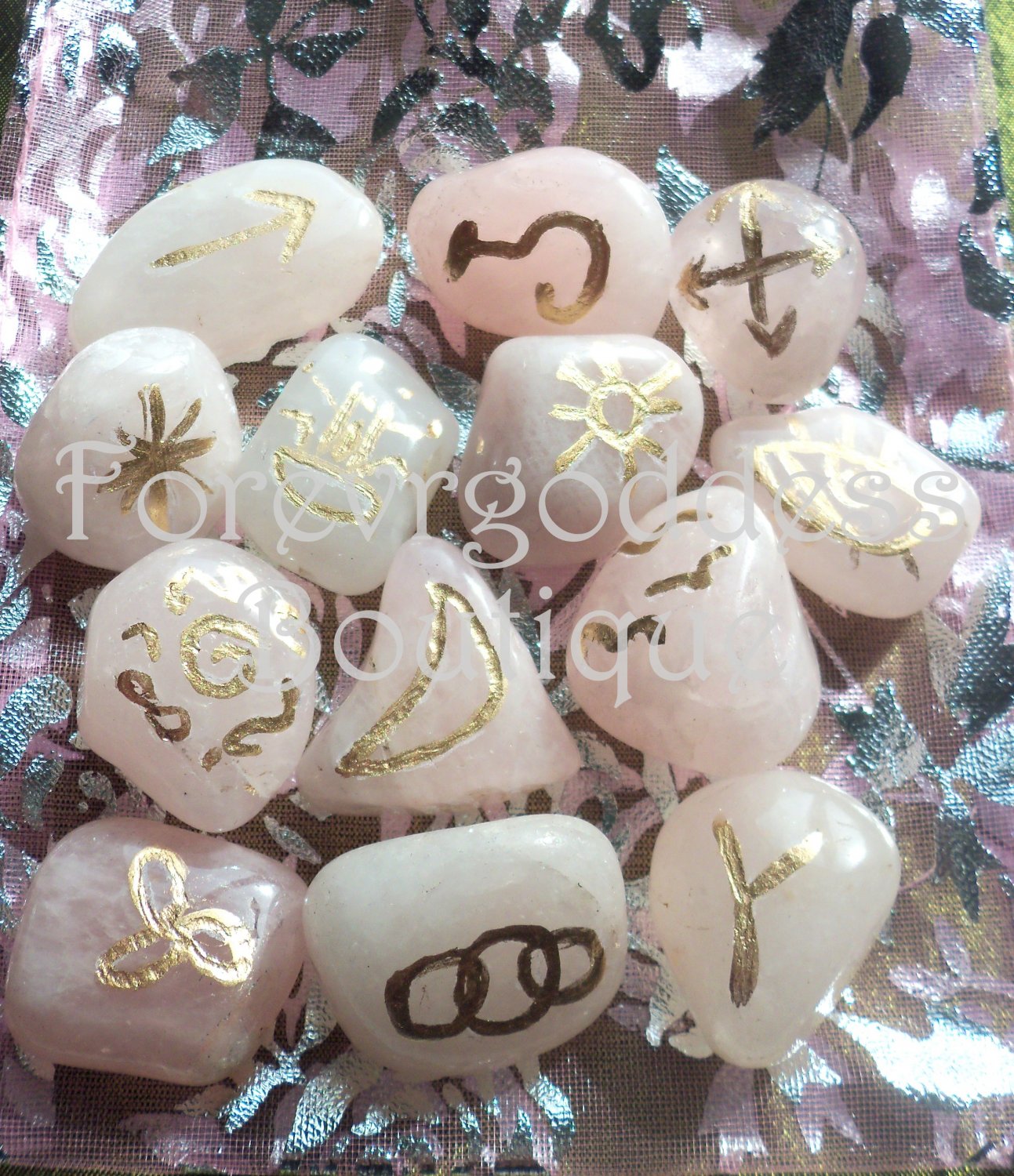 Gypsy runes 13- Rose quartz