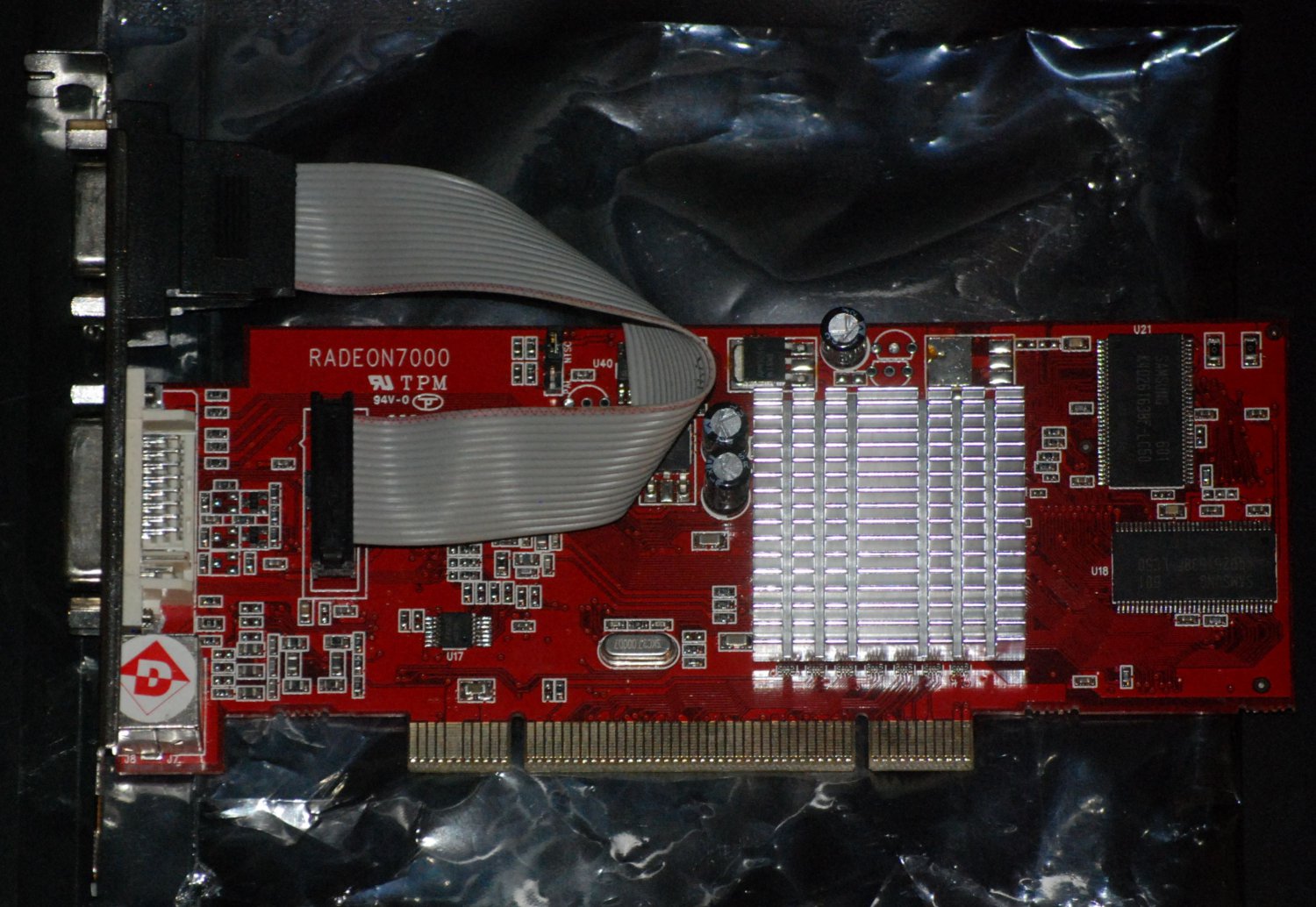 ATi Radeon7000 64mb PCI DDR TV-out DVI SVIDEO 64bit VGA Video Graphics Card