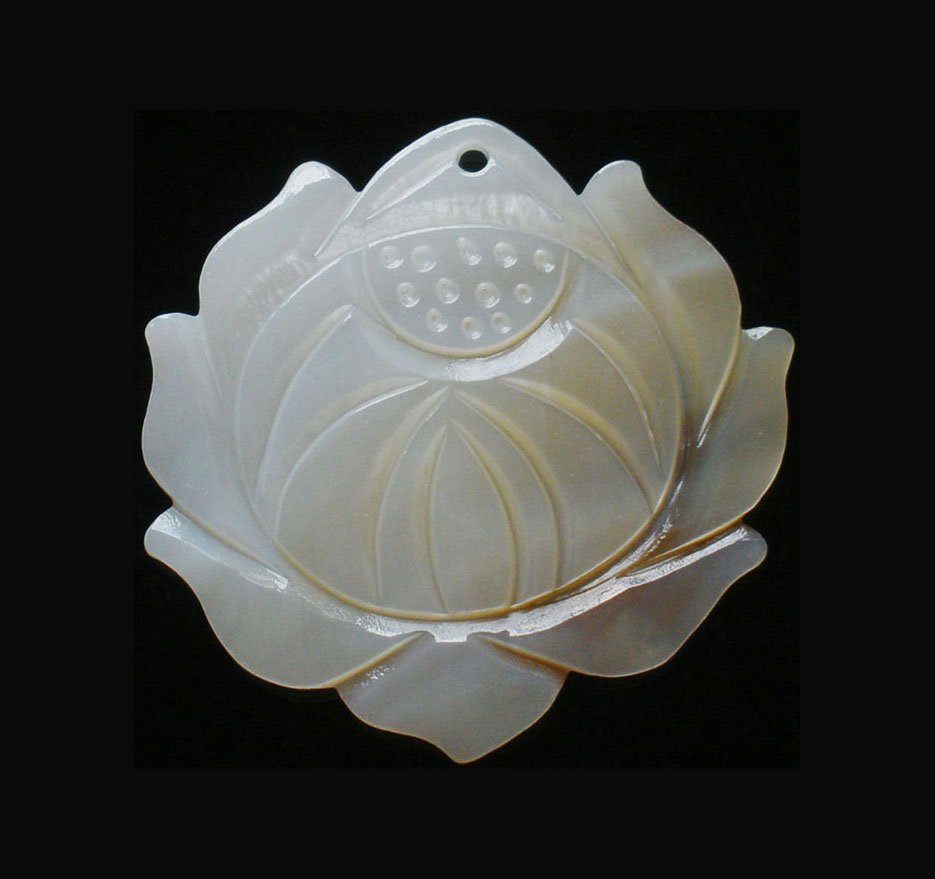 Sea Shell Mother of Pearl Carved Lotus Pendant GC0031