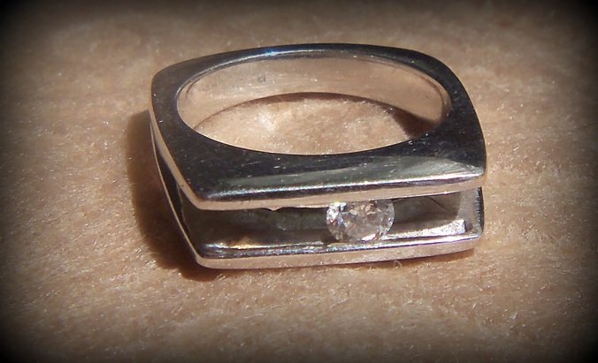 VINTAGE SLIDING PRINCESS CUT DIAMOND 14K MODERNIST RING~UNIQUE RARE ...