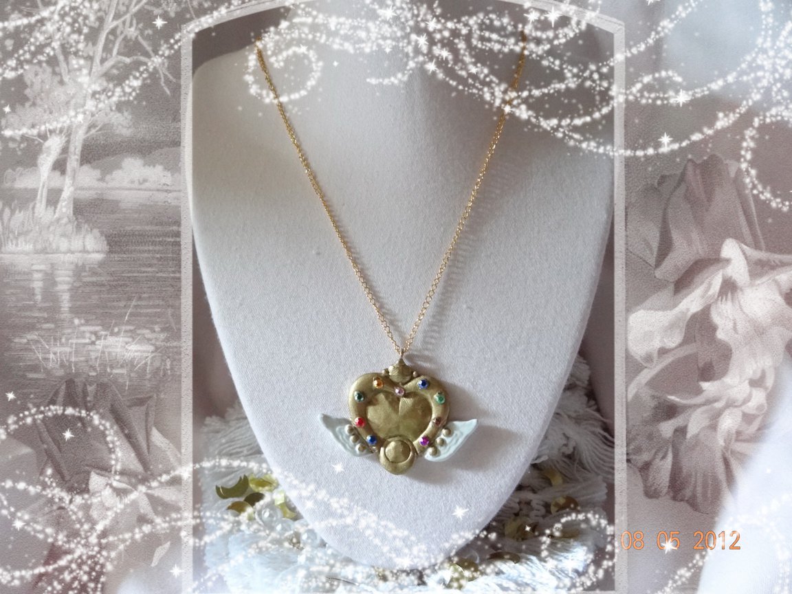 Bishojo Senshi SAILOR MOON Eternal Locket Compact Brooch