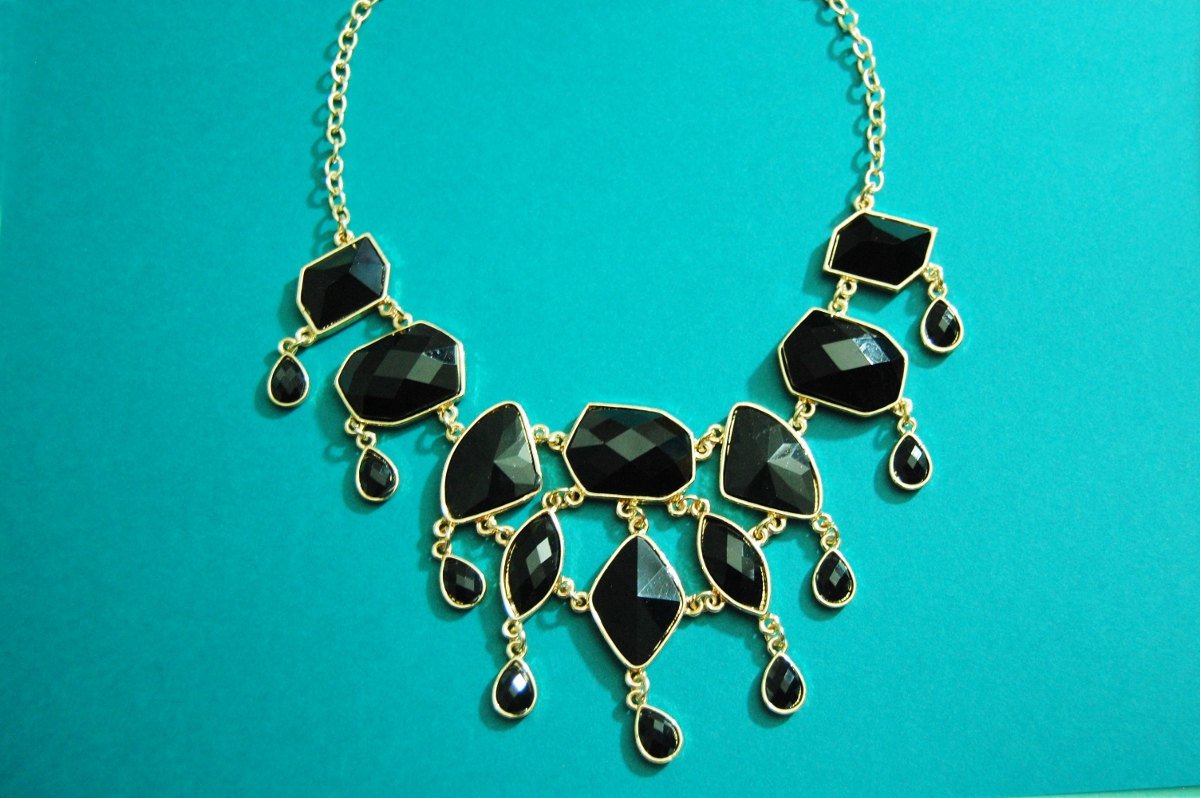 Black Faceted Geometric Teardrop Stone Statement Bib Necklace