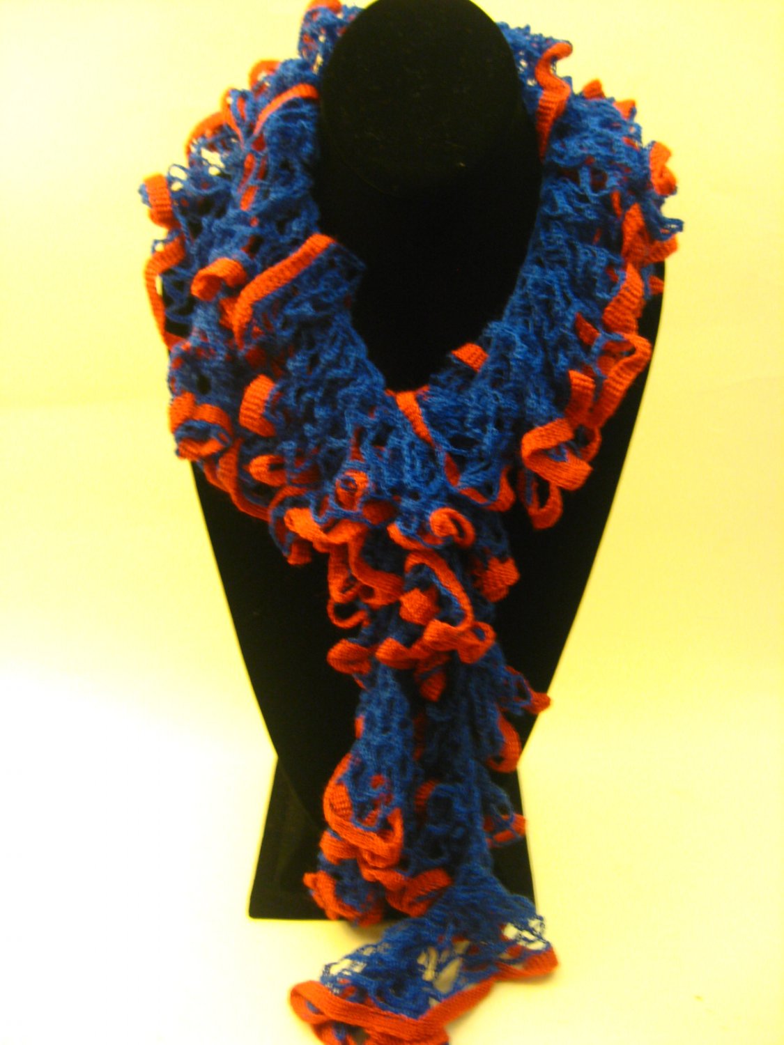 Crocheted Amor Ruffle Yarn Scarf - Blue, Orange