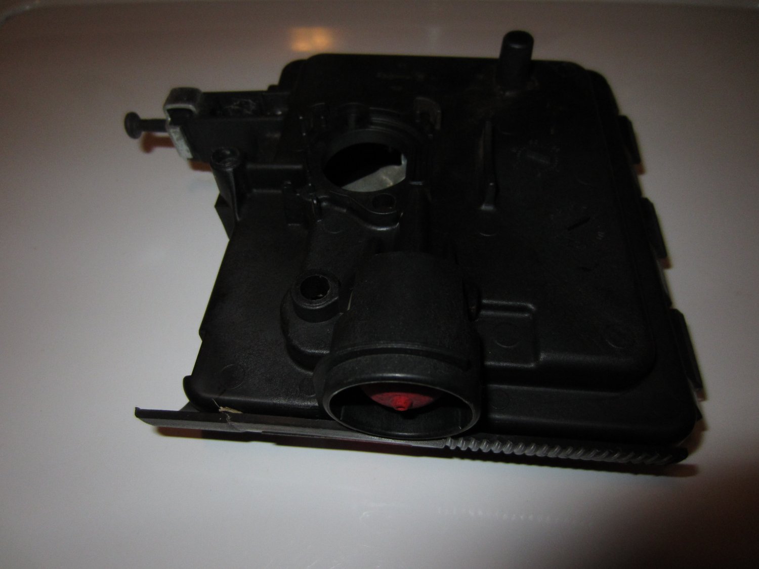 Briggs & Stratton air cleaner assembly 795259 (Primer style)