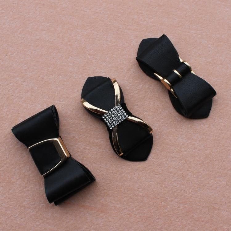 A Pair of Black Bow Plastic PU Faux Leather Crystal Ladies Shoe Clips