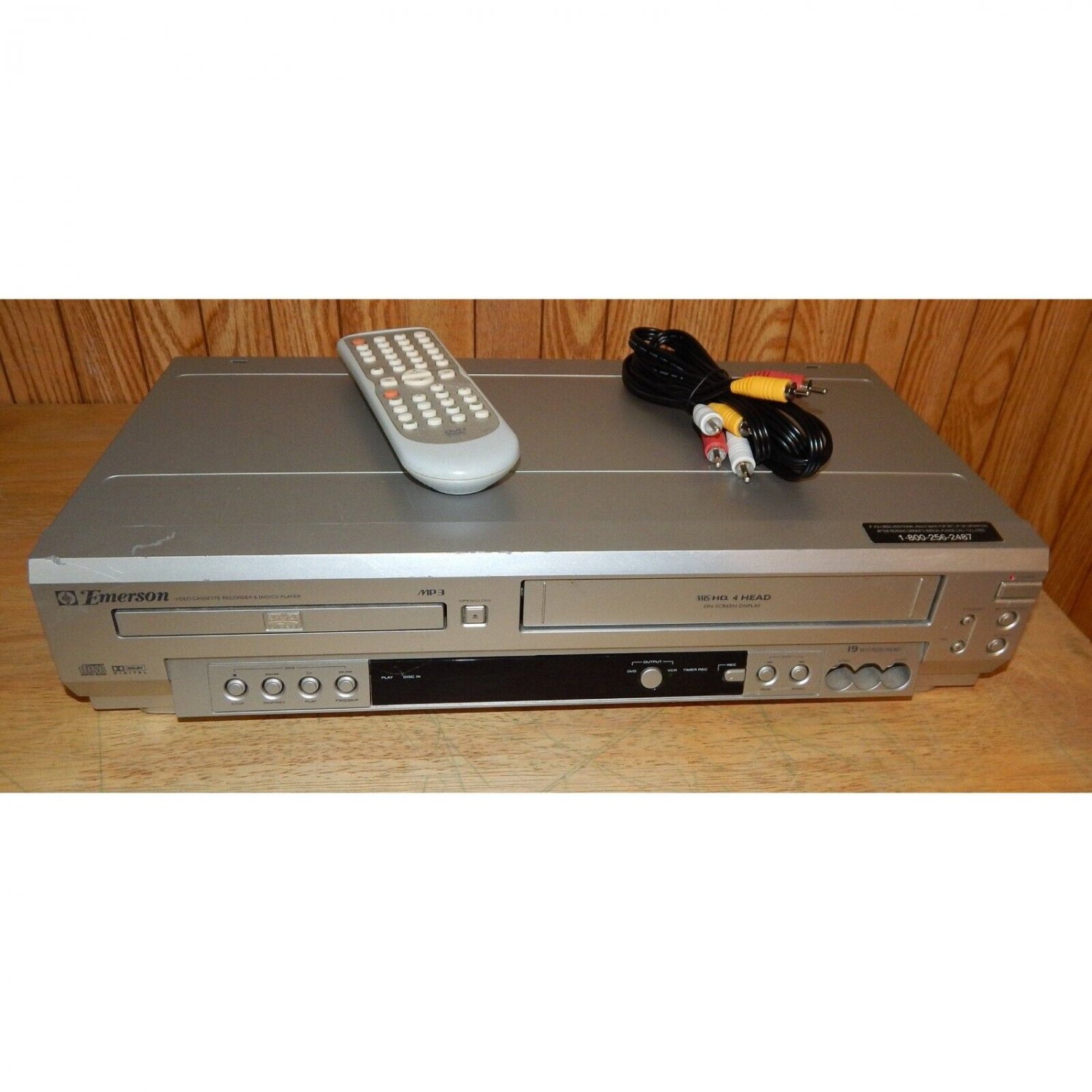 Emerson EWD2003 DVD & VCR Combo Dvd Player Vhs Vcr w/ Remote and Cables