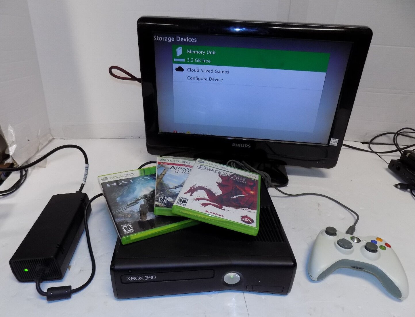 Microsoft Xbox 360 Slim 4GB Model 1439 Black Console Lot Tested