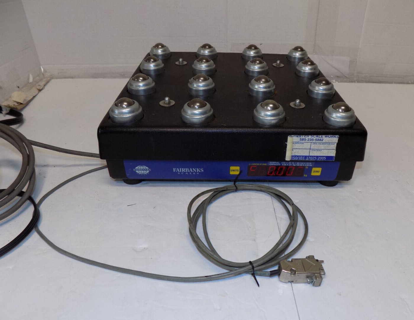 Fairbanks 70-2453 14′′ x 14′′ Shipping Scale with Roller Ball Top 150lb.