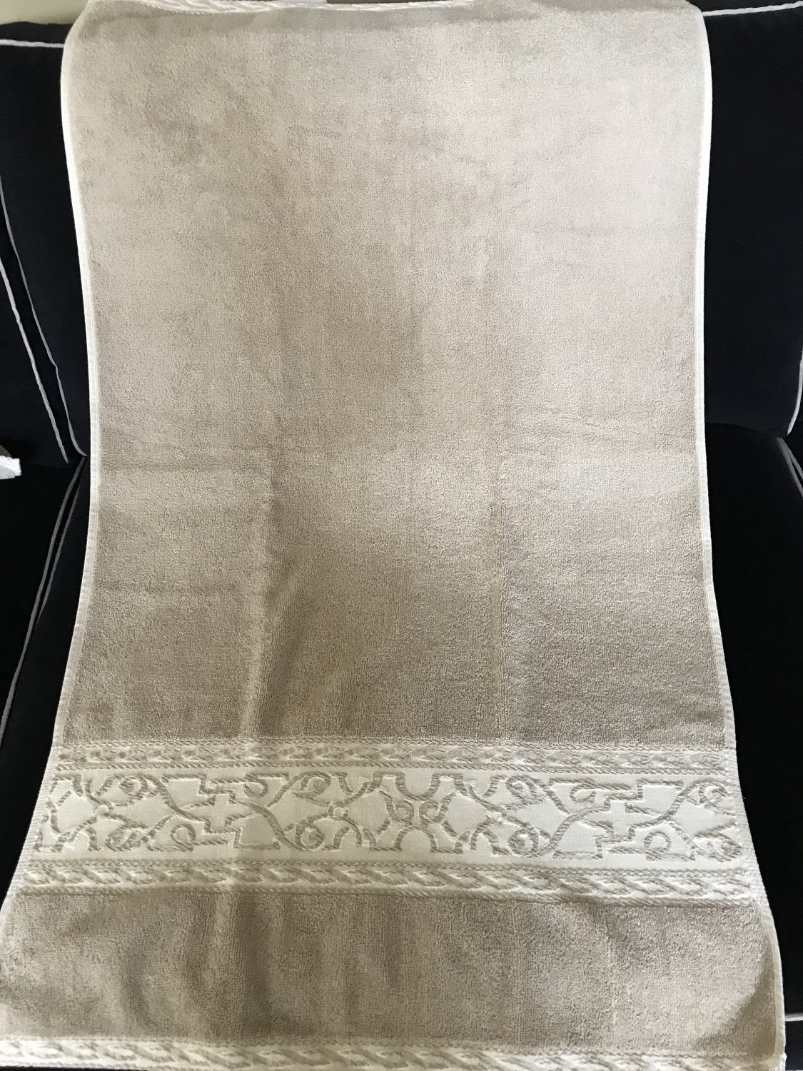 One New 22 x 39 Hand Towel Yves Delorme Vulcain Ecru 100% Terry Cotton ...