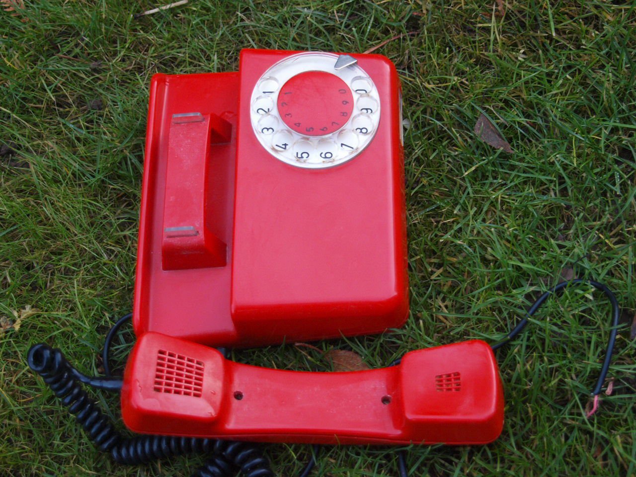 Vintage Soviet Poland Rotary Dial Phone TELKOM RWT TULIPAN Red Color