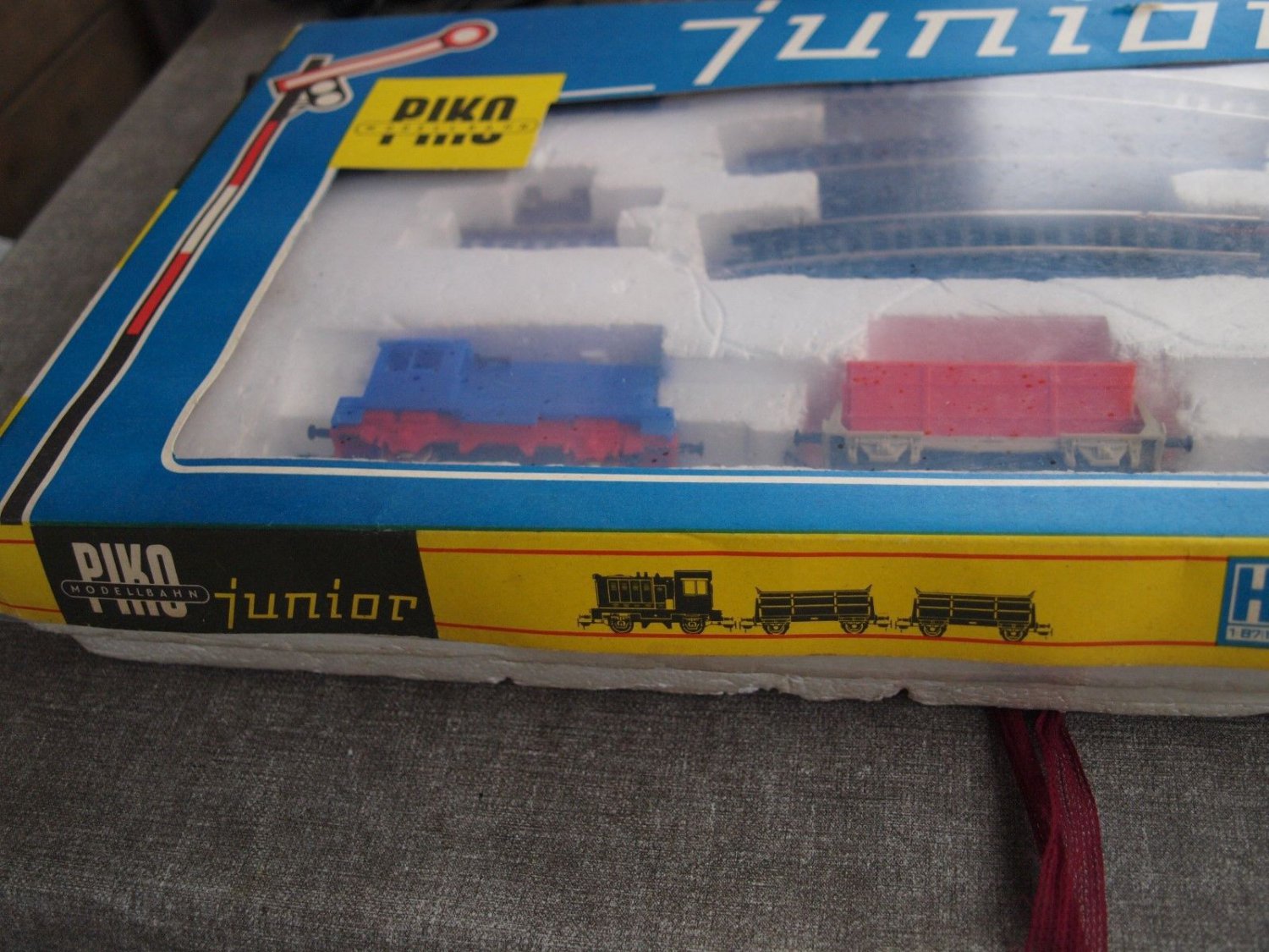 VINTAGE PIKO JUNIOR MODELLBAHN SCALE HO LOCOMOTIVE TRACK SET GDR EAST ...