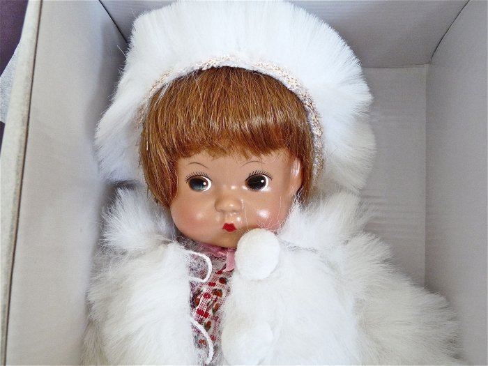 NRFB 1997 Limited Edition Effanbee “Christmas Patsy” Doll