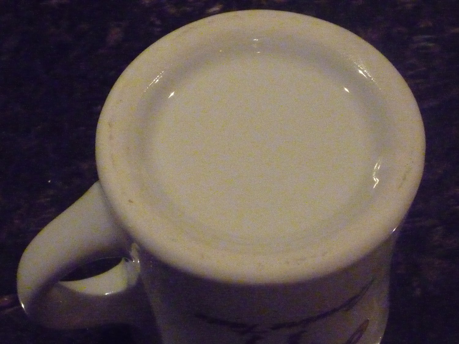 VINTAGE CERAMIC PORCELAIN MUG CAMEL CIGARETTES 'GENUINE TASTE'