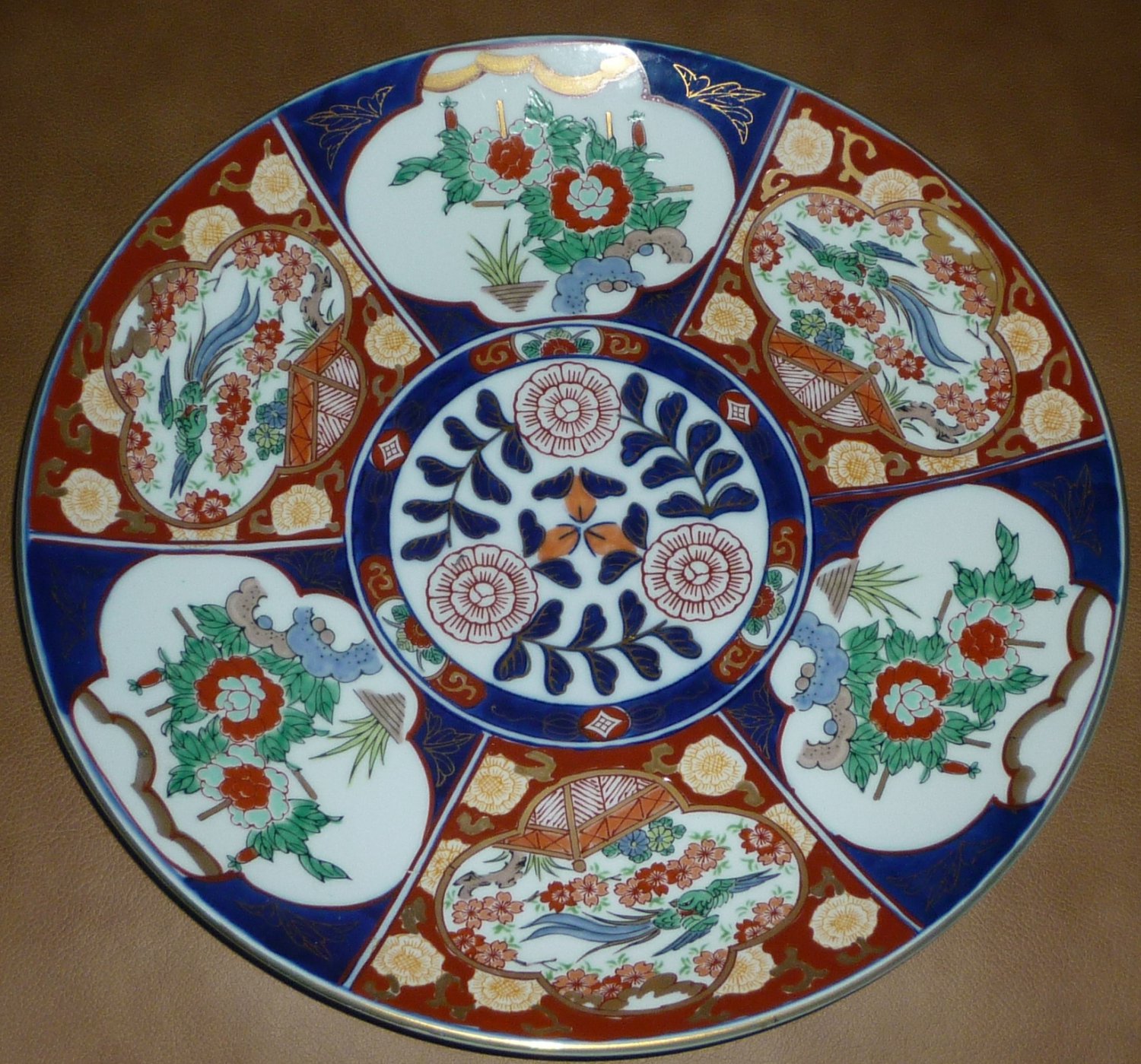 STUNNING PORCELAIN ROUND HANDPAINTED DECORATIVE PLATTER JAPAN 12"