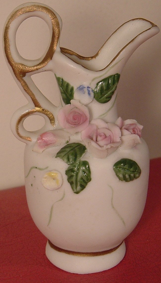 BEAUTIFUL MINIATURE BISQUE PORCELAIN GREEK AMPHORA PITCHER SCULPTURED ROSES