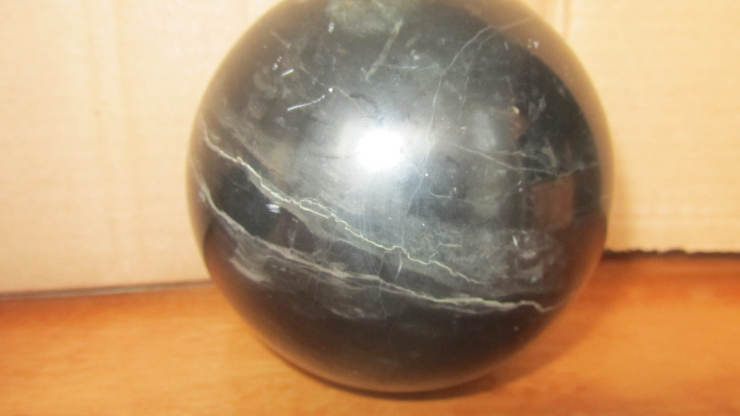 DECORATIVE BLACK MARBLE OR GRANITE BALL PAPER WEIGHT