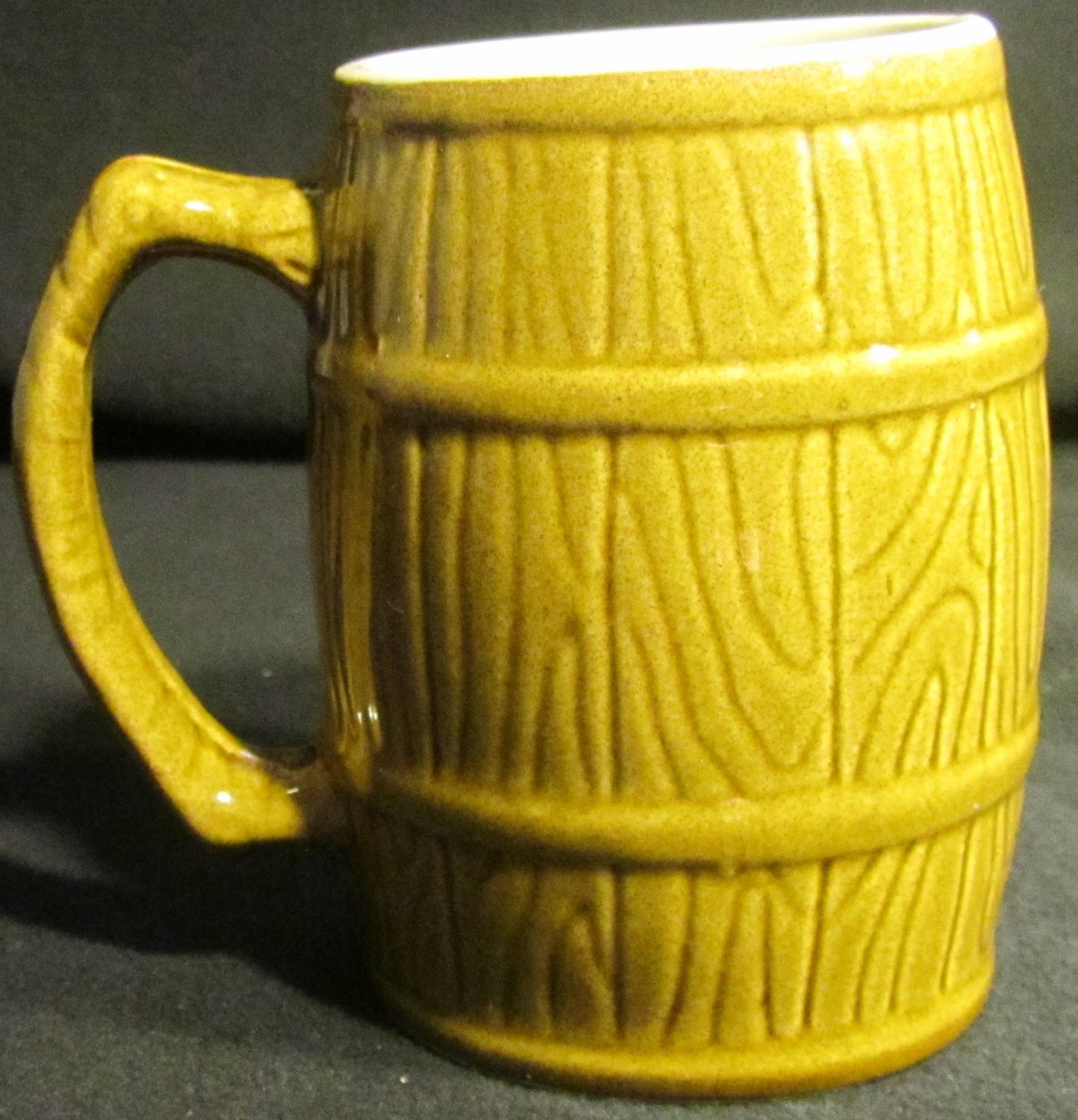 VINTAGE GLAZED CERAMIC BARREL STEIN MUG SMALL