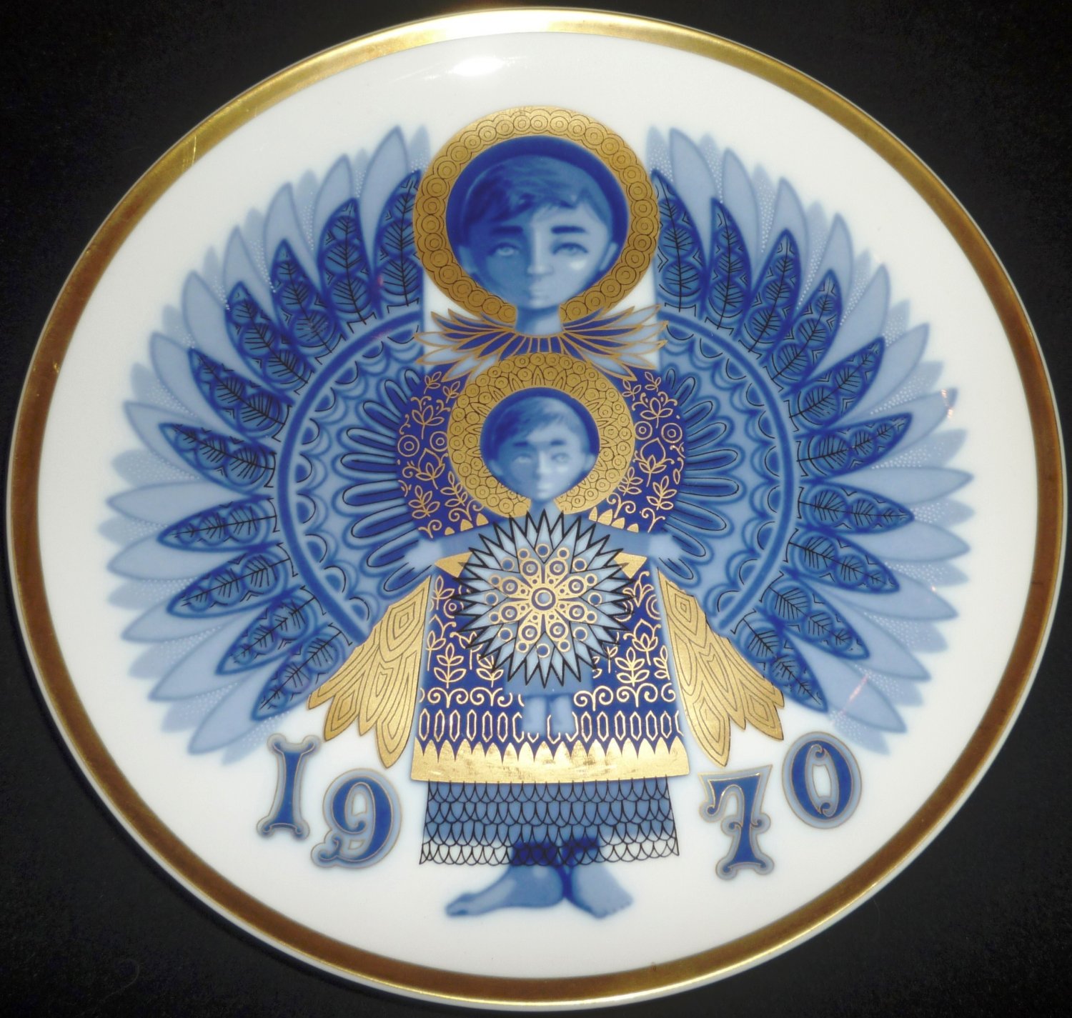 SANTA CLARA BLUE PORCELAIN COLLECTIBLE PLATE #8903 MARIA MENDEZ ...