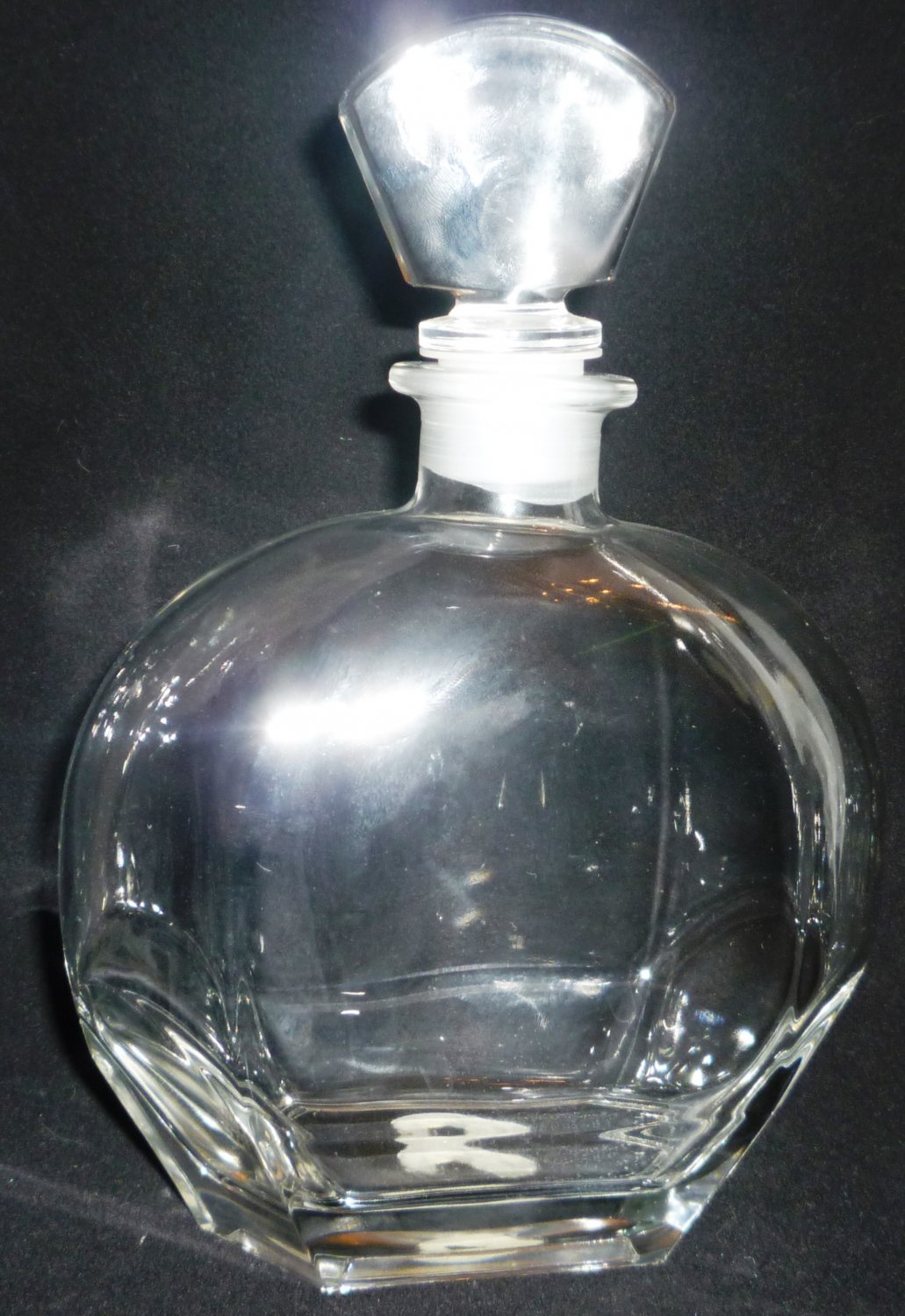 BEAUTIFUL CLEAR BLOCK CRYSTAL GLASS BOTTLE DECANTER EMPTY