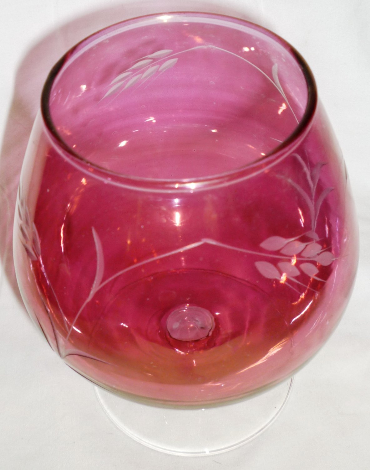 VINTAGE CRANBERRY PINK GLASS ETCHED WHEAT COGNAC BRANDY BALL SNIFFER