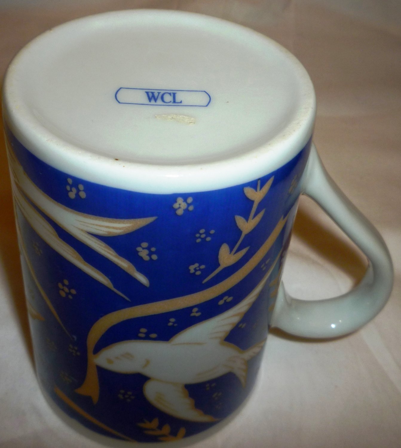WCL PORCELAIN COFFEE TEA MUG CUP BLUE/WHITE DOVES FOR PEACE