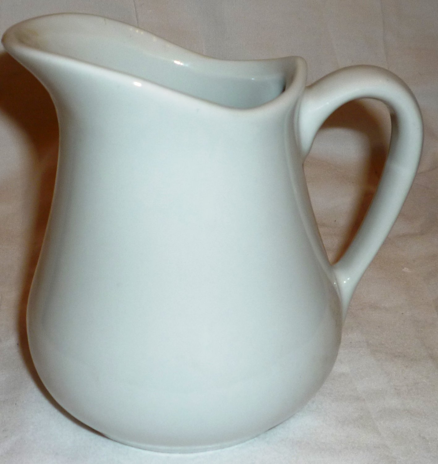 CRATE & BARREL BIA CORDON BLEU WHITE PORCELAIN CHINA CREAMER BRAZIL