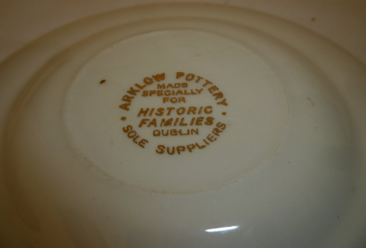 COLLECTIBLE PLATE McCORMIC FAMILY CREST BY ARKLOW POTTERY DUBLIN ...