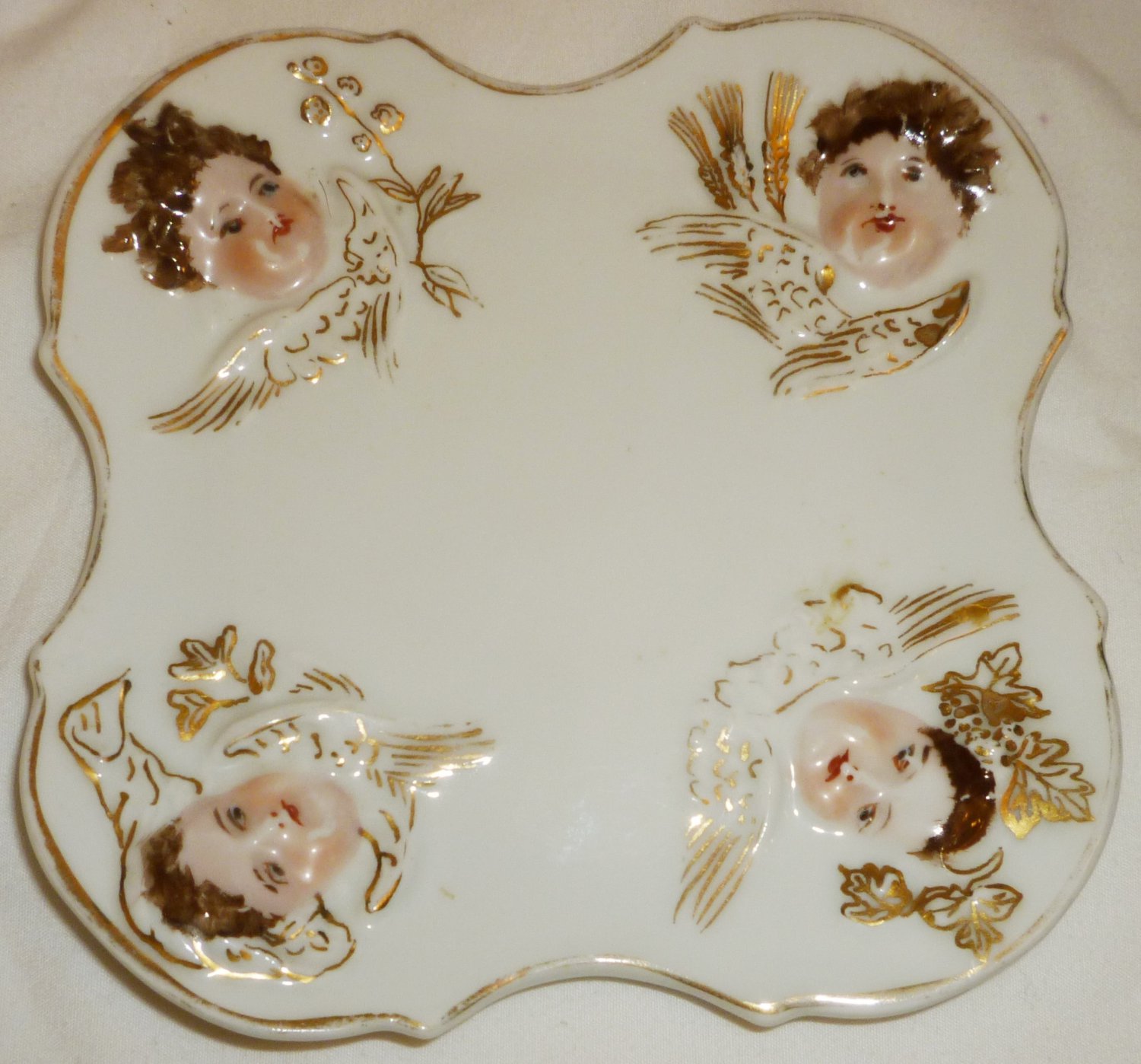 ANTIQUE CAPODIMONTE ITALY PORCELAIN PLATE ANGELS CUPID FOUR SEASONS PLATE