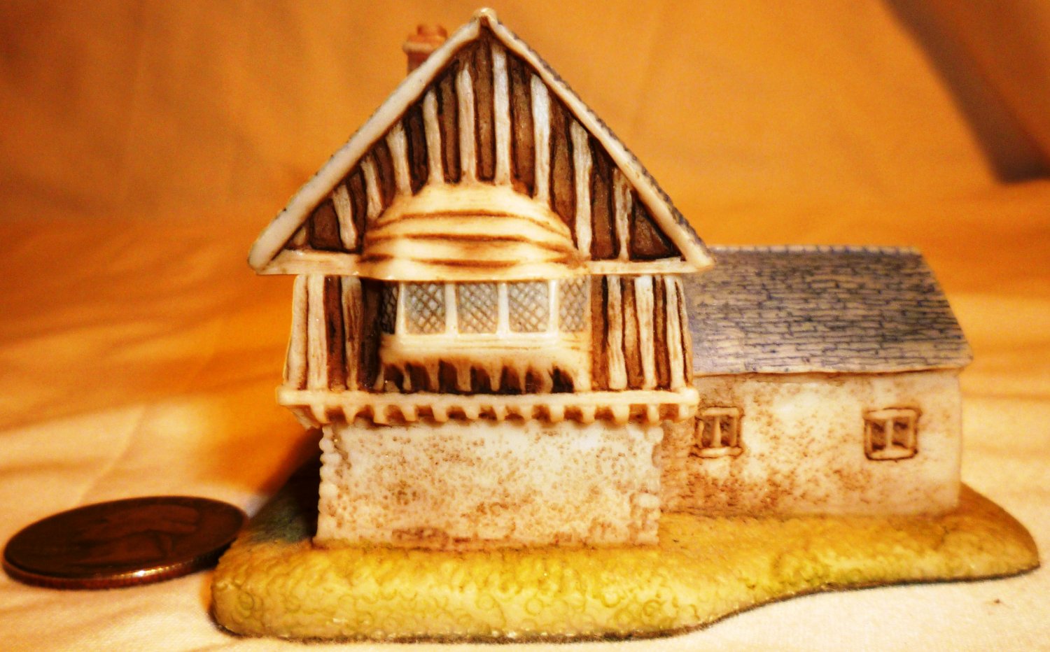 MINIATURE TRINKET BOX VILLAGE COLLECTION ENGLAND COTTAGE COUNTRY MADE IN UK