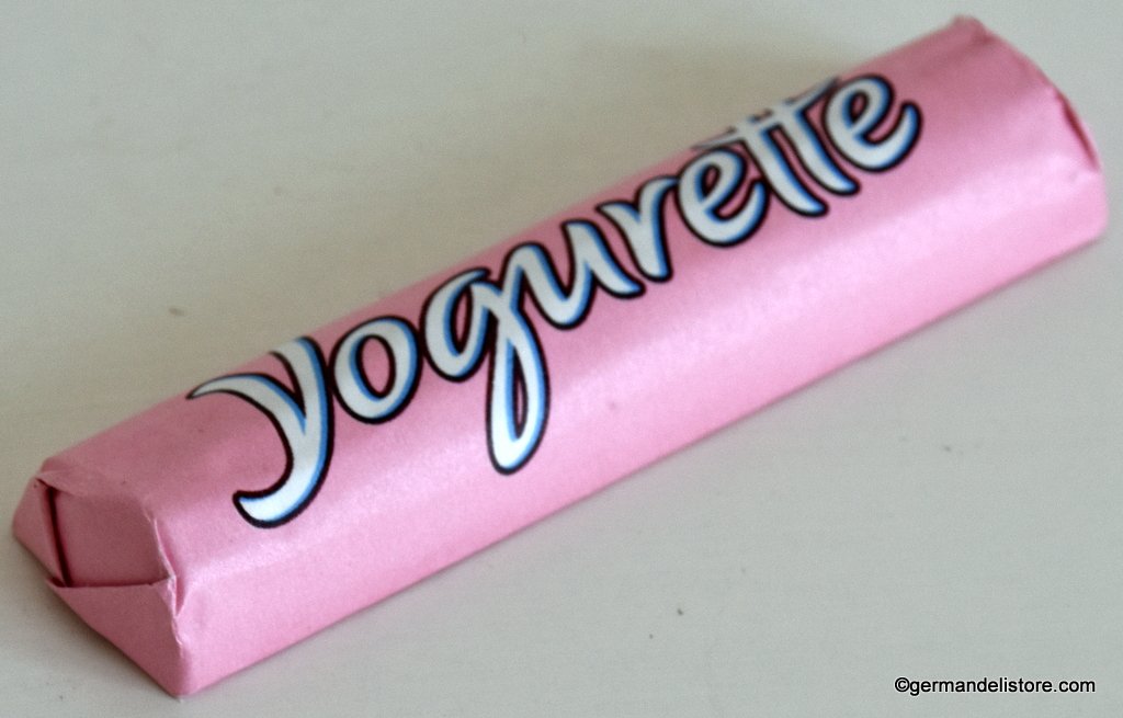 72- Ferrero Yogurette -Chocolate Yogurt Strawberry-Sweets from Germany