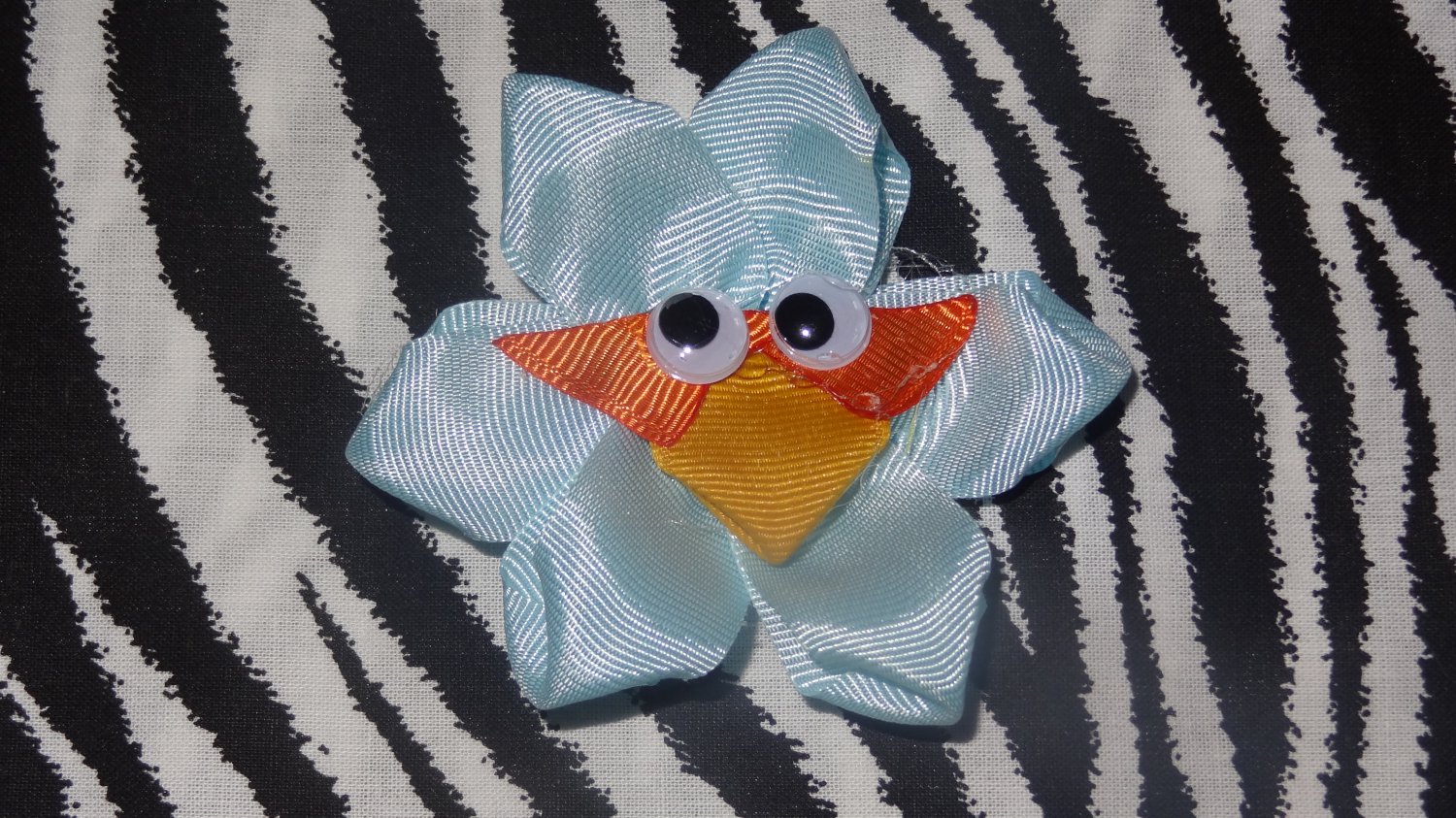 Angry Birds the Blue Bird 3 inch Hair Bow on Lined Alligator Clip